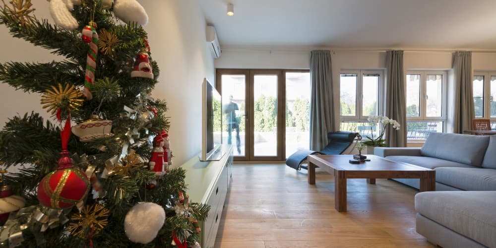 3 ways you can maximise the space around your home this Christmas - Taskers